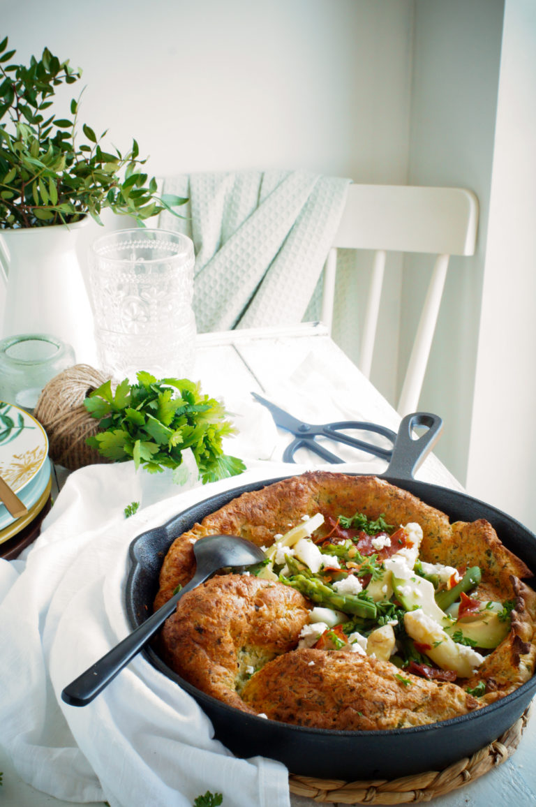 Dutch baby met asperges, Ganda Ham en geitenkaas - Elien's Cuisine